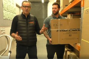 What are the correct manual handling procedures? | Backsafe